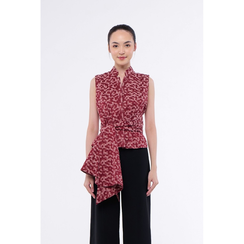 Red Saina Jacquard Top | Oemah Etnik