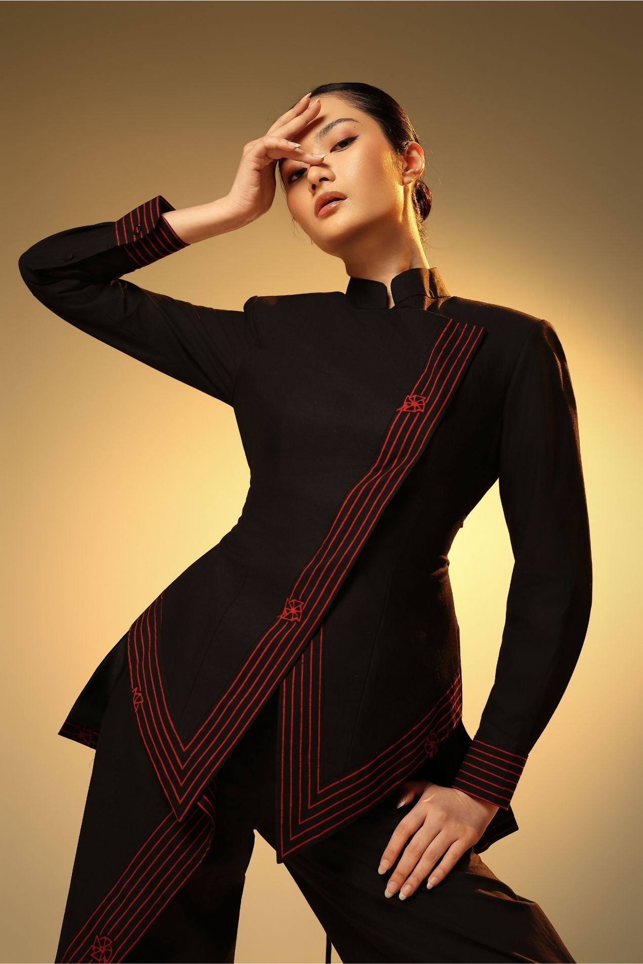 Black Red Tabea Batik Katun Top | Oemah Etnik