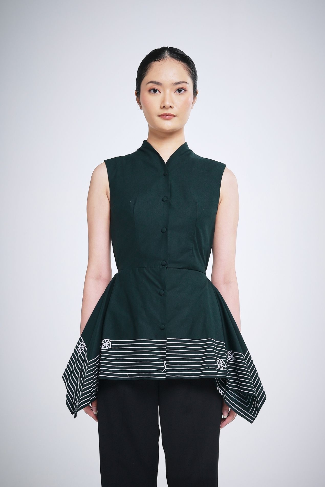 Green White Salingka Batik Katun Top | Oemah Etnik