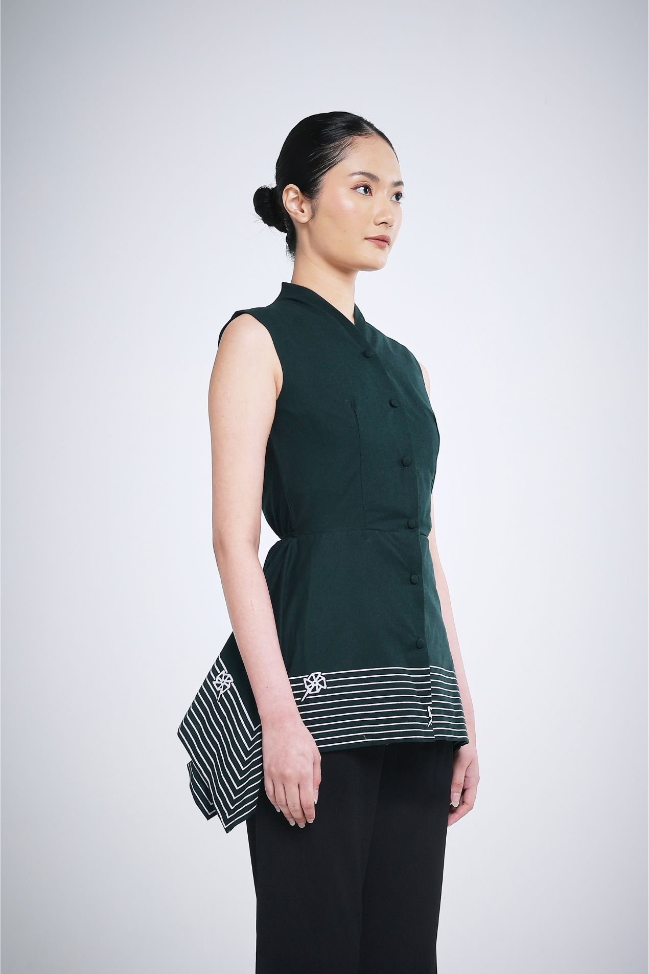 Green White Salingka Batik Katun Top | Oemah Etnik