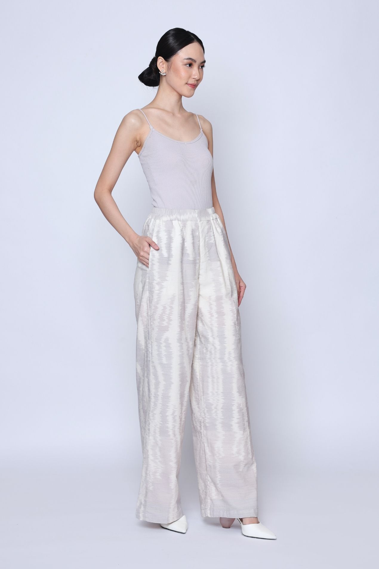 Lilac Yan Tenun Pants | Oemah Etnik